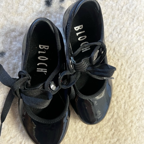 Bloch | Shoes | Bloch Black Kids Ballet Shoes | Poshmark